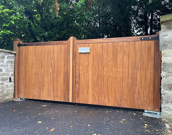 Underground Operators » Residential & Commercial Electric Gates - AGD ...