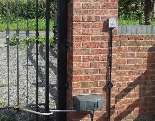 Surface Mounted Rams | Rear Surface Mounted Rams » Residential ...