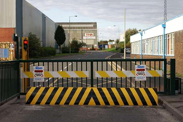 Rising Kerbs | Automatic Rising Kerbs » Residential & Commercial ...