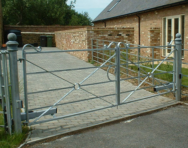 Surface Mounted Rams | Rear Surface Mounted Rams » Residential ...